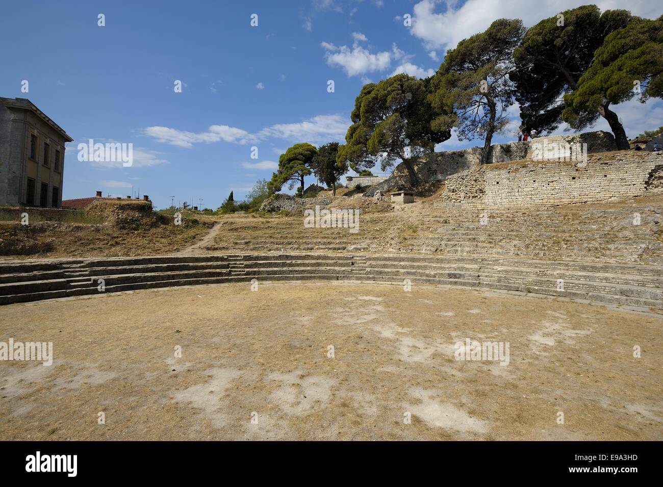 Roman amphitheatre in pula, croatia hi-res stock photography and images ...