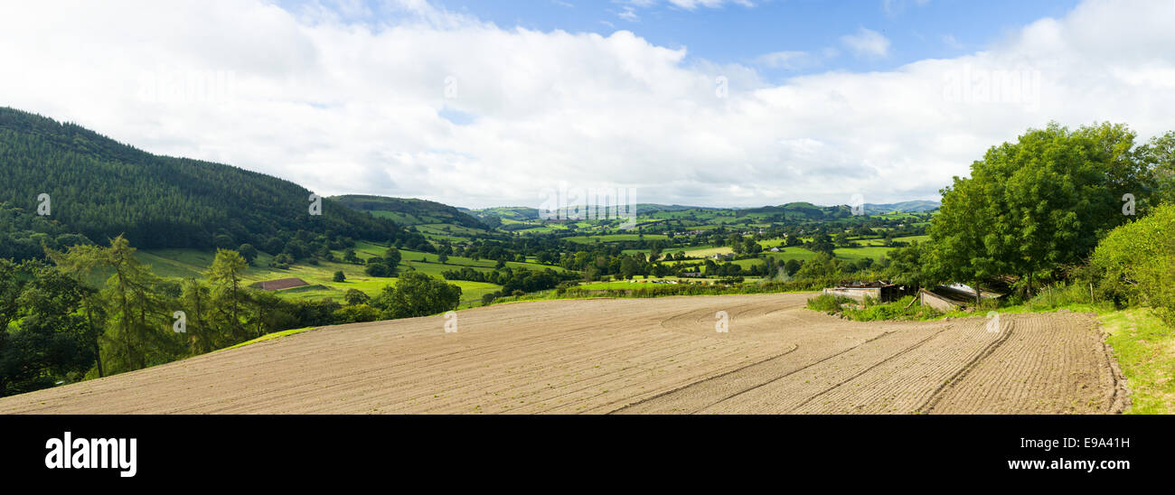 Welsh countryside panorama hi-res stock photography and images - Alamy