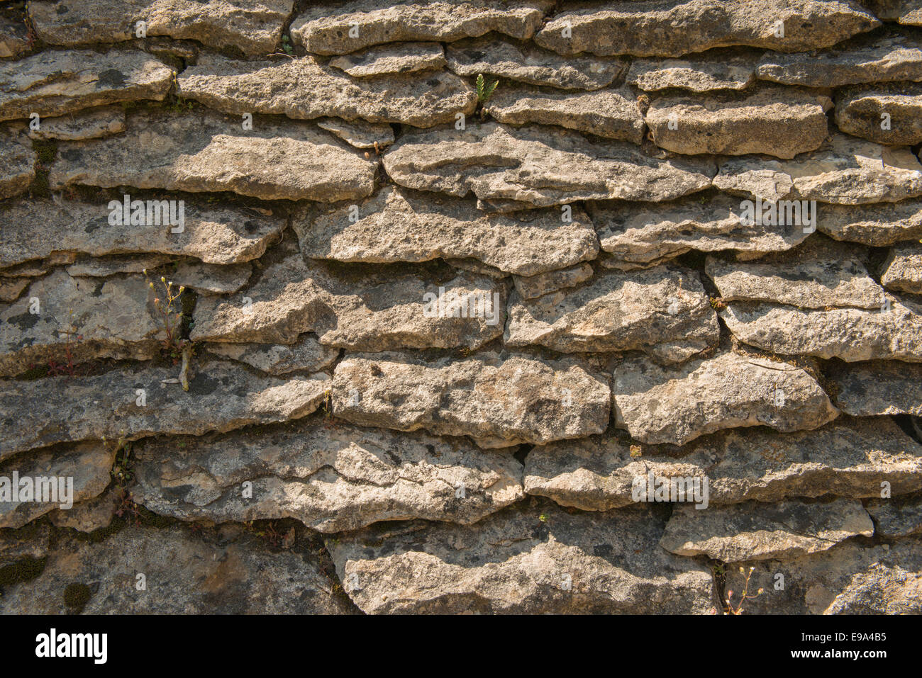 Lauze stone roof hi-res stock photography and images - Alamy