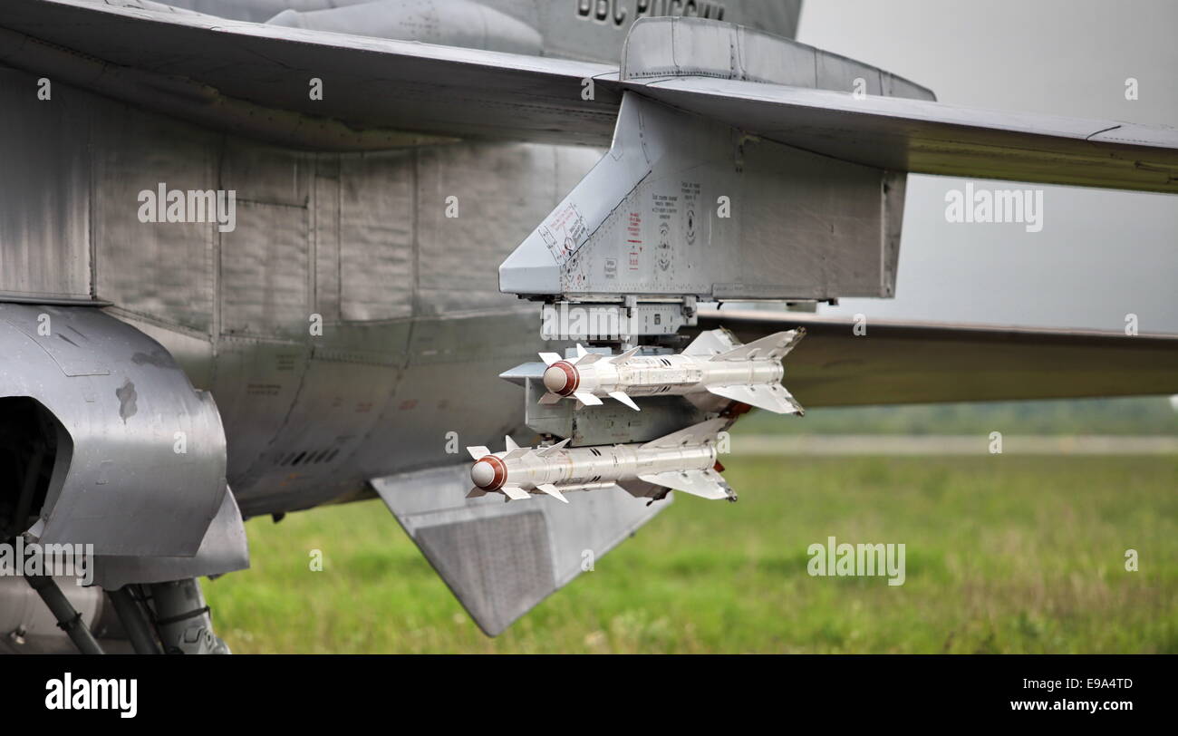 Missile loading hi-res stock photography and images - Alamy