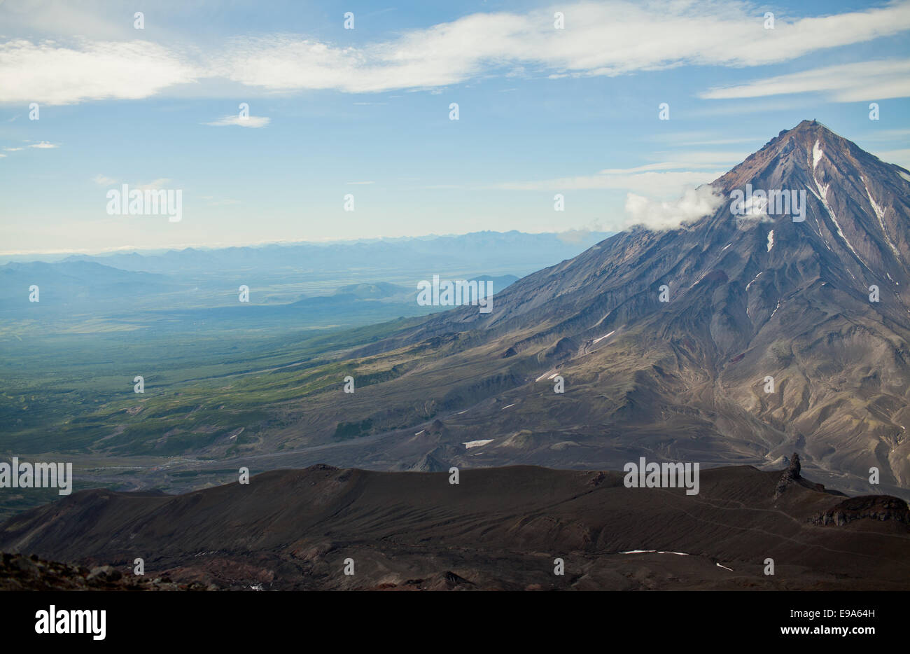 Koryak volcano hi-res stock photography and images - Alamy