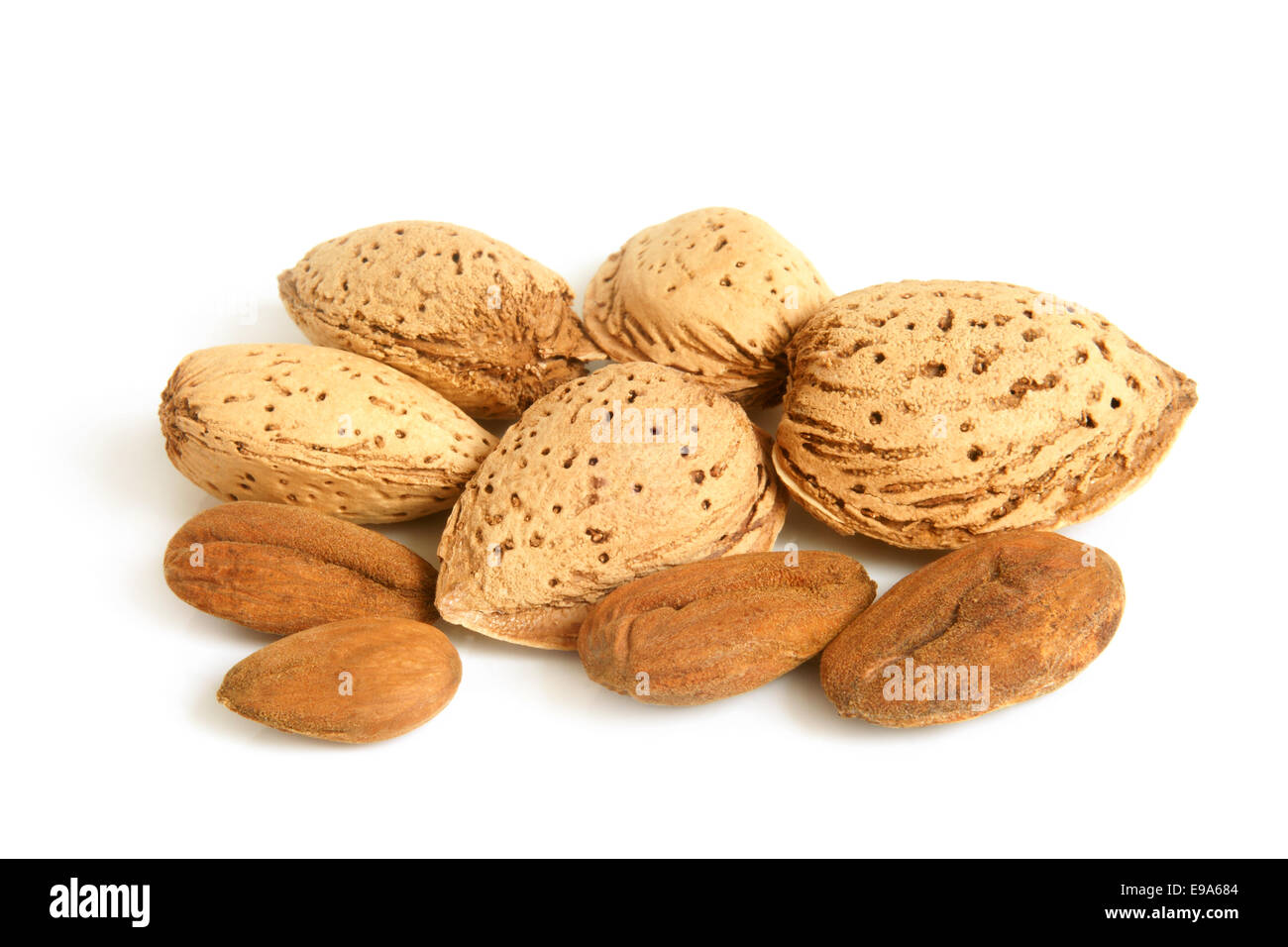 Almonds crop hi-res stock photography and images - Alamy