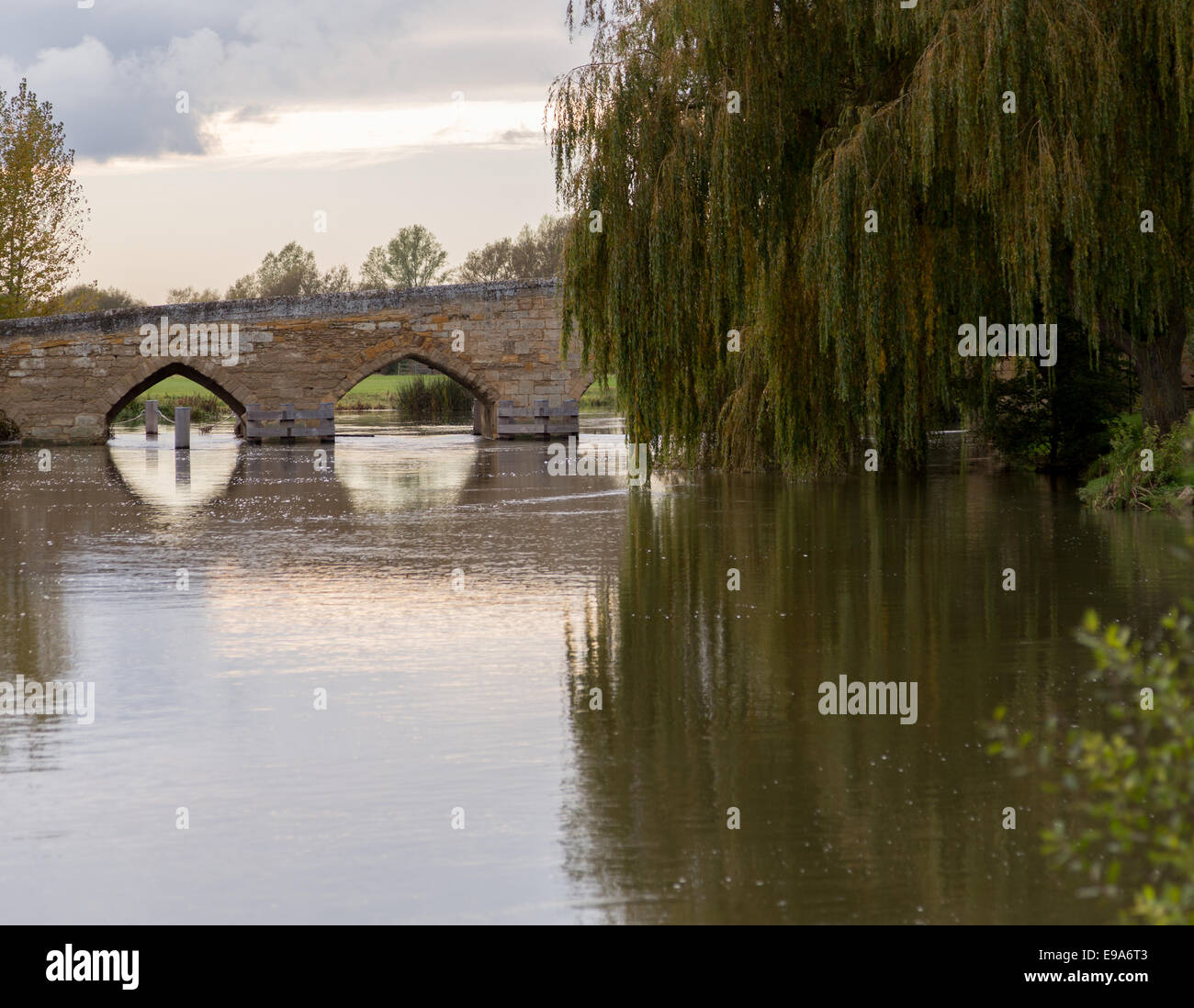 Newbridge hi-res stock photography and images - Alamy