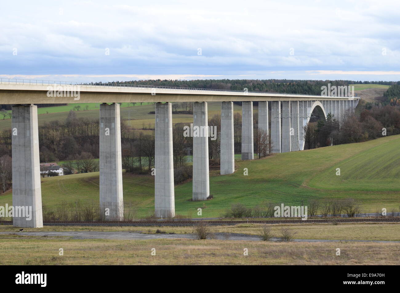 Bridge pilon hi-res stock photography and images - Alamy