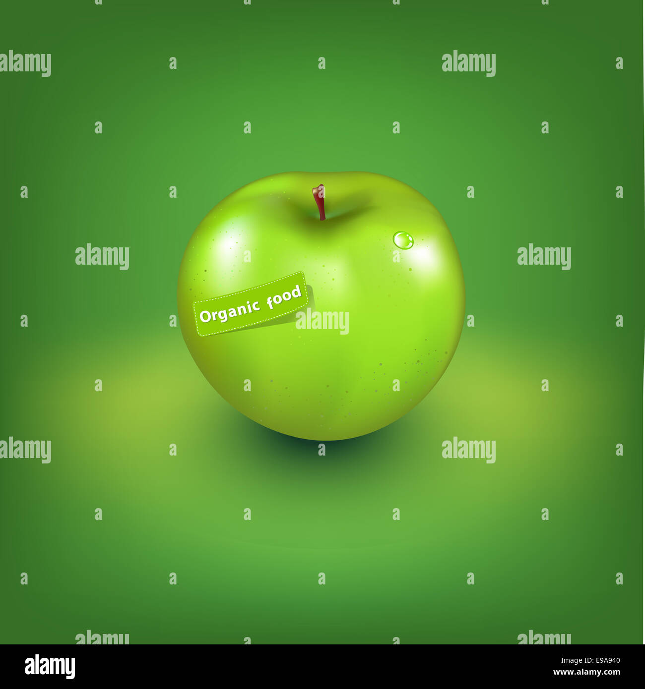 Green Apple With Organic Label Stock Photo - Alamy