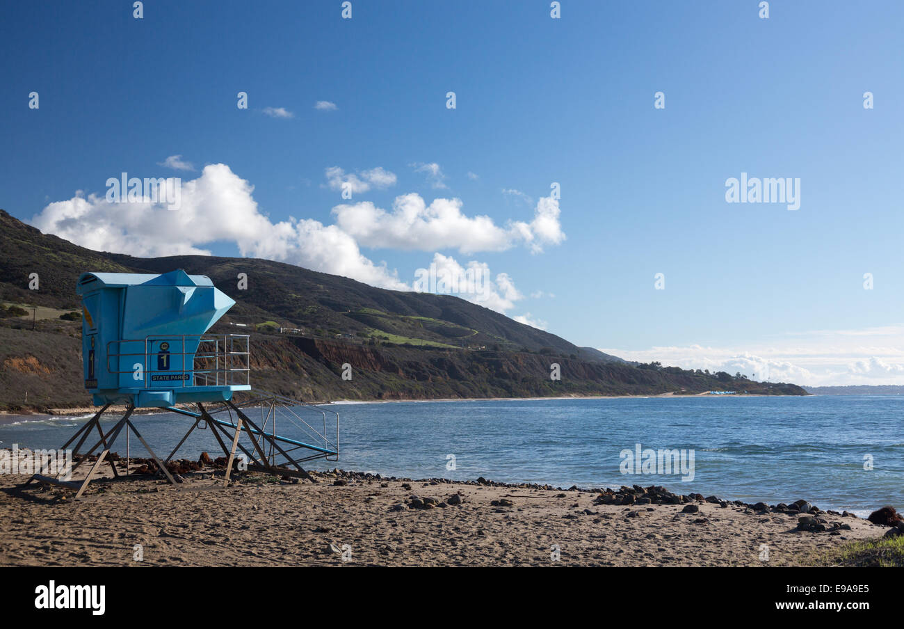 Empty lifeguard tower on the beach hi-res stock photography and images ...