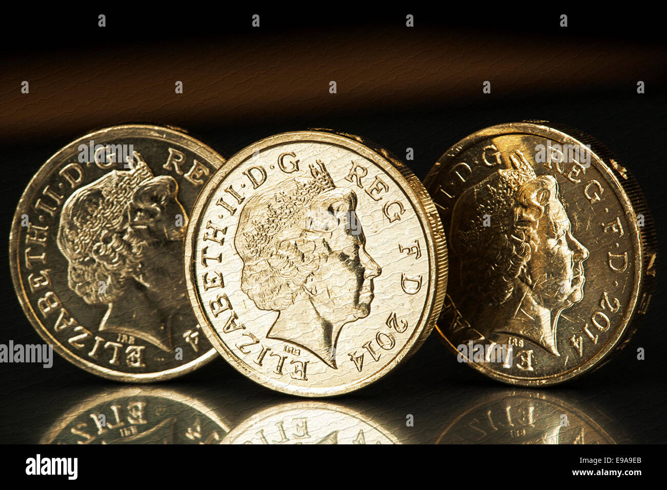 One Pound Coins Stock Photo - Alamy