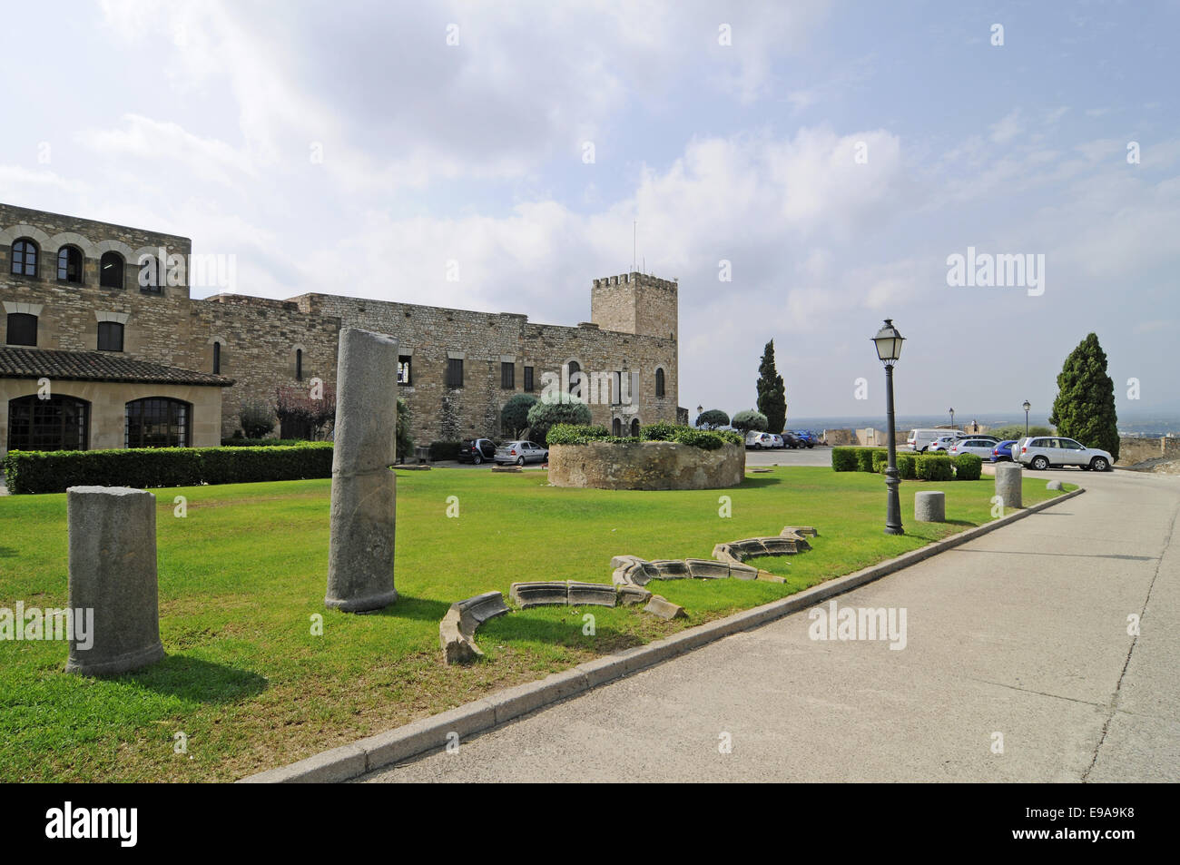 Castell castle hi-res stock photography and images - Alamy