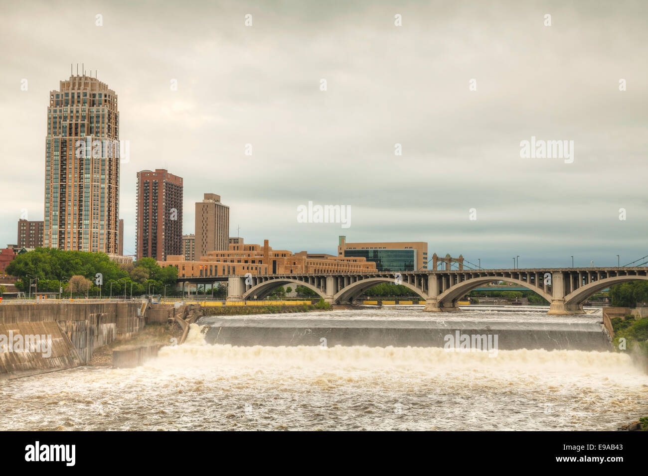 Downtown Minneapolis, Minnesota at night time Stock Photo - Alamy