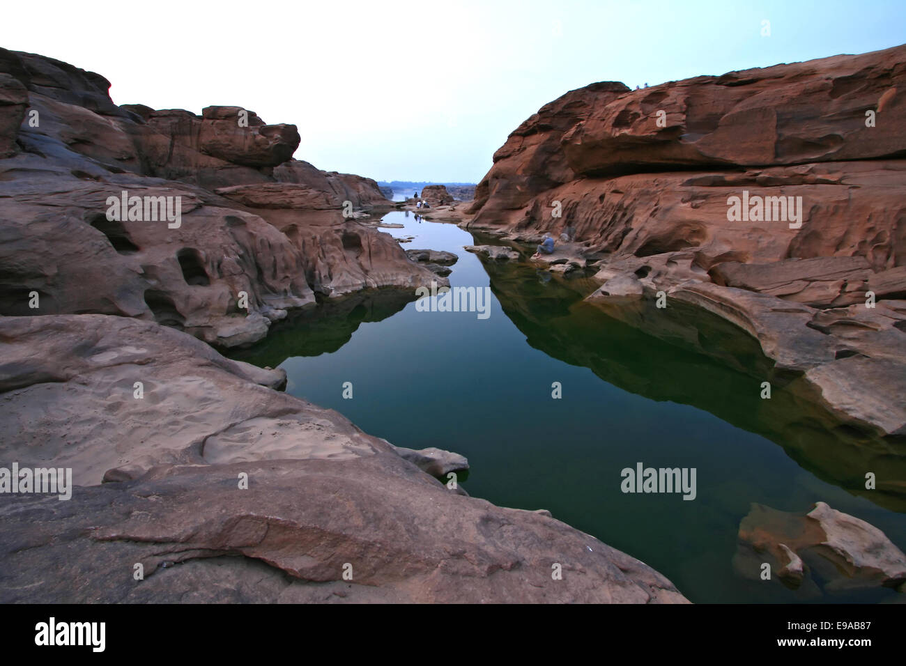 Waterline river hi-res stock photography and images - Alamy
