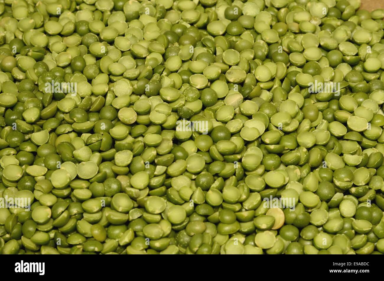 Various peas hi-res stock photography and images - Alamy