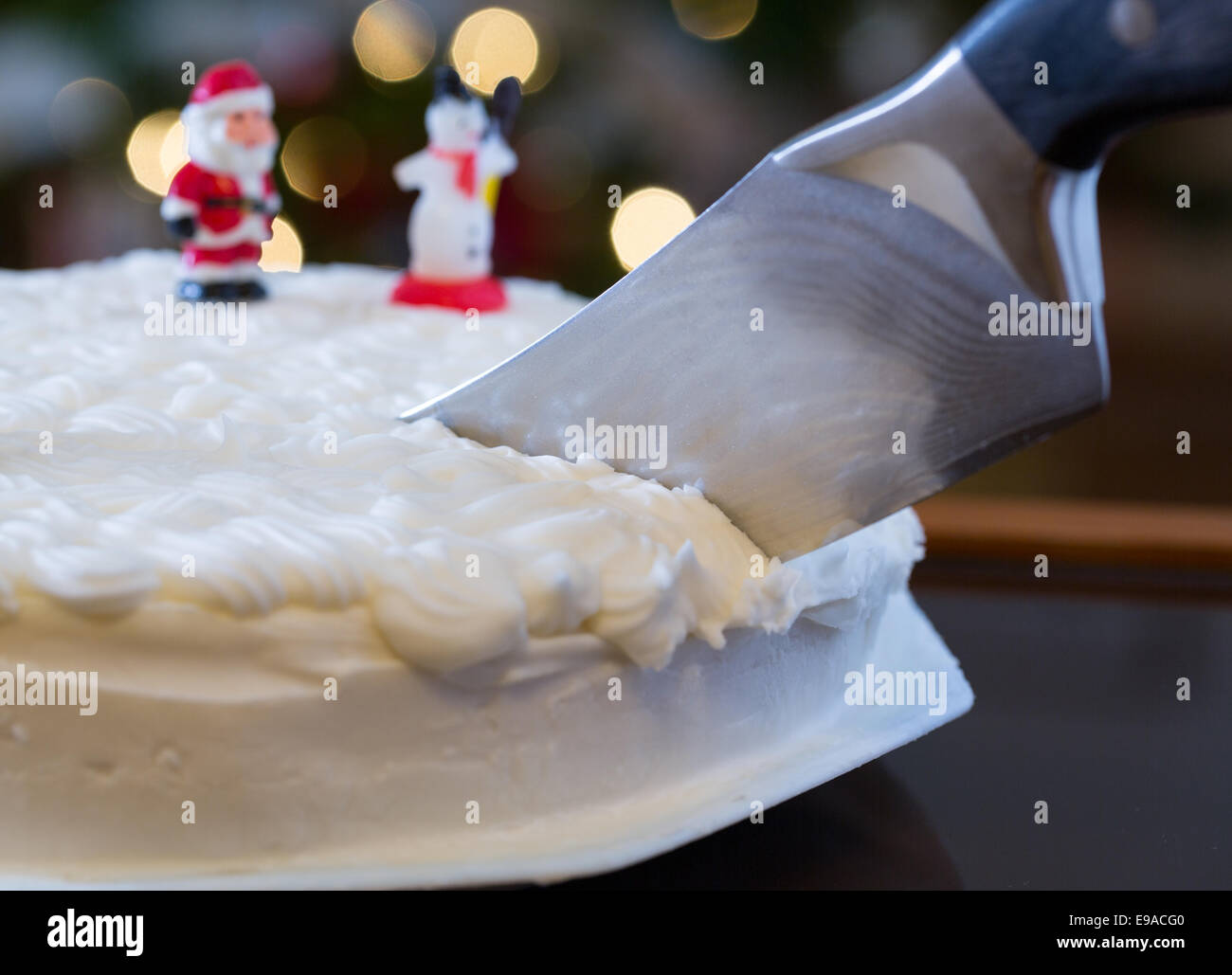 Birthday Cakes With Royal Icing