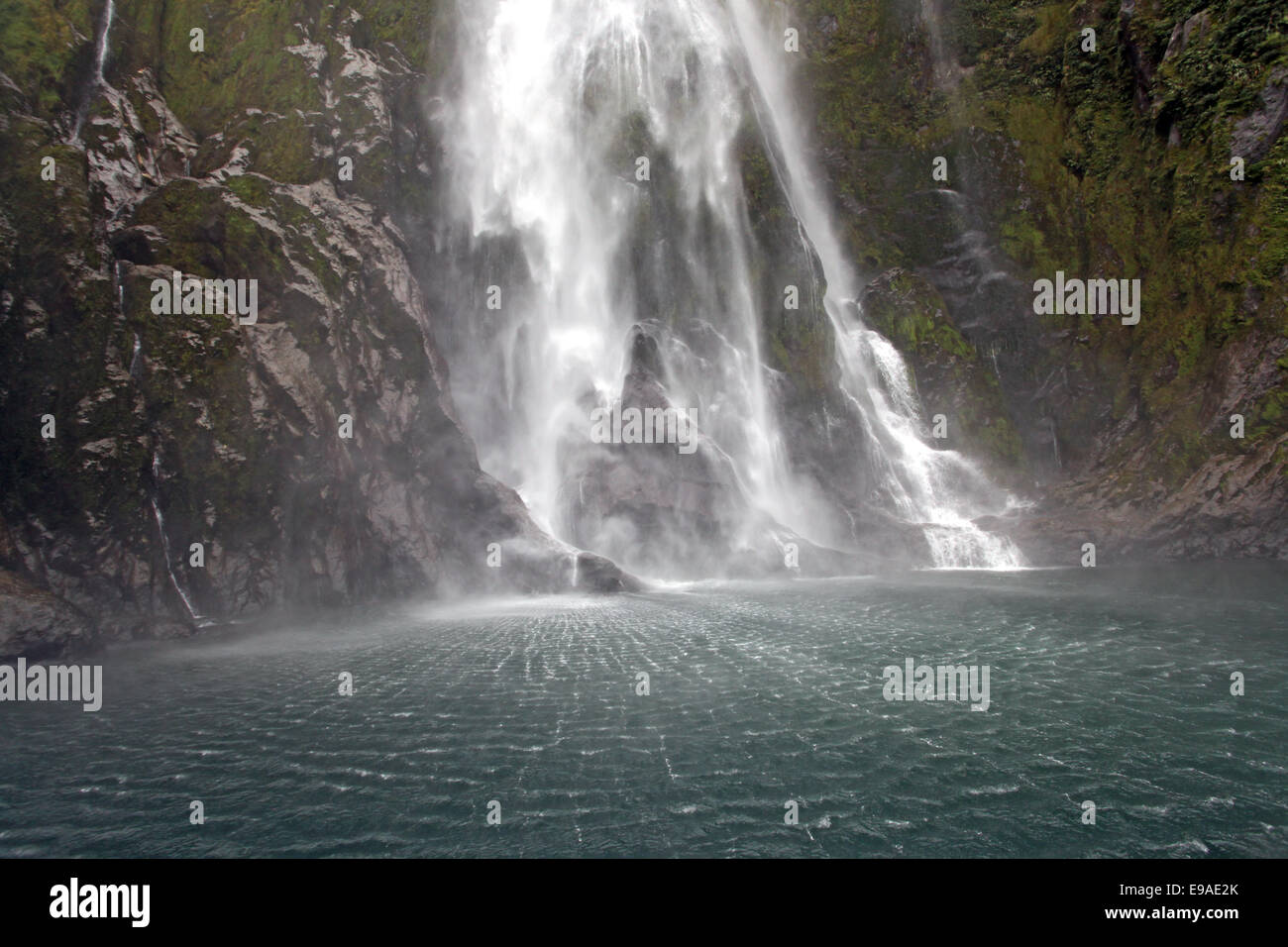 Milford sound waterfall hi-res stock photography and images - Alamy