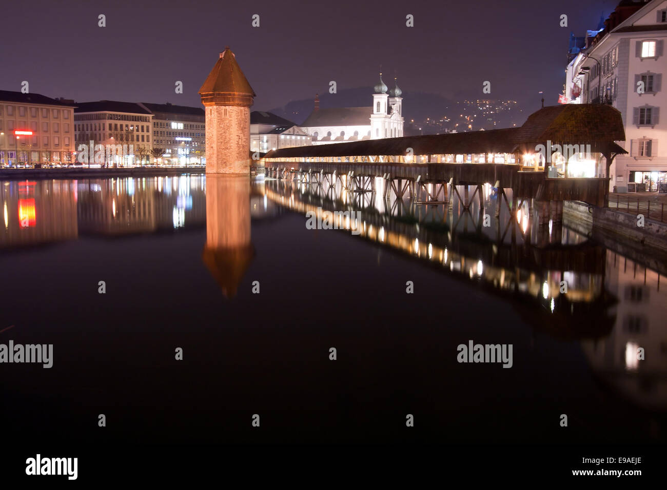 Chapel bridge Lucern Night Stock Photo - Alamy