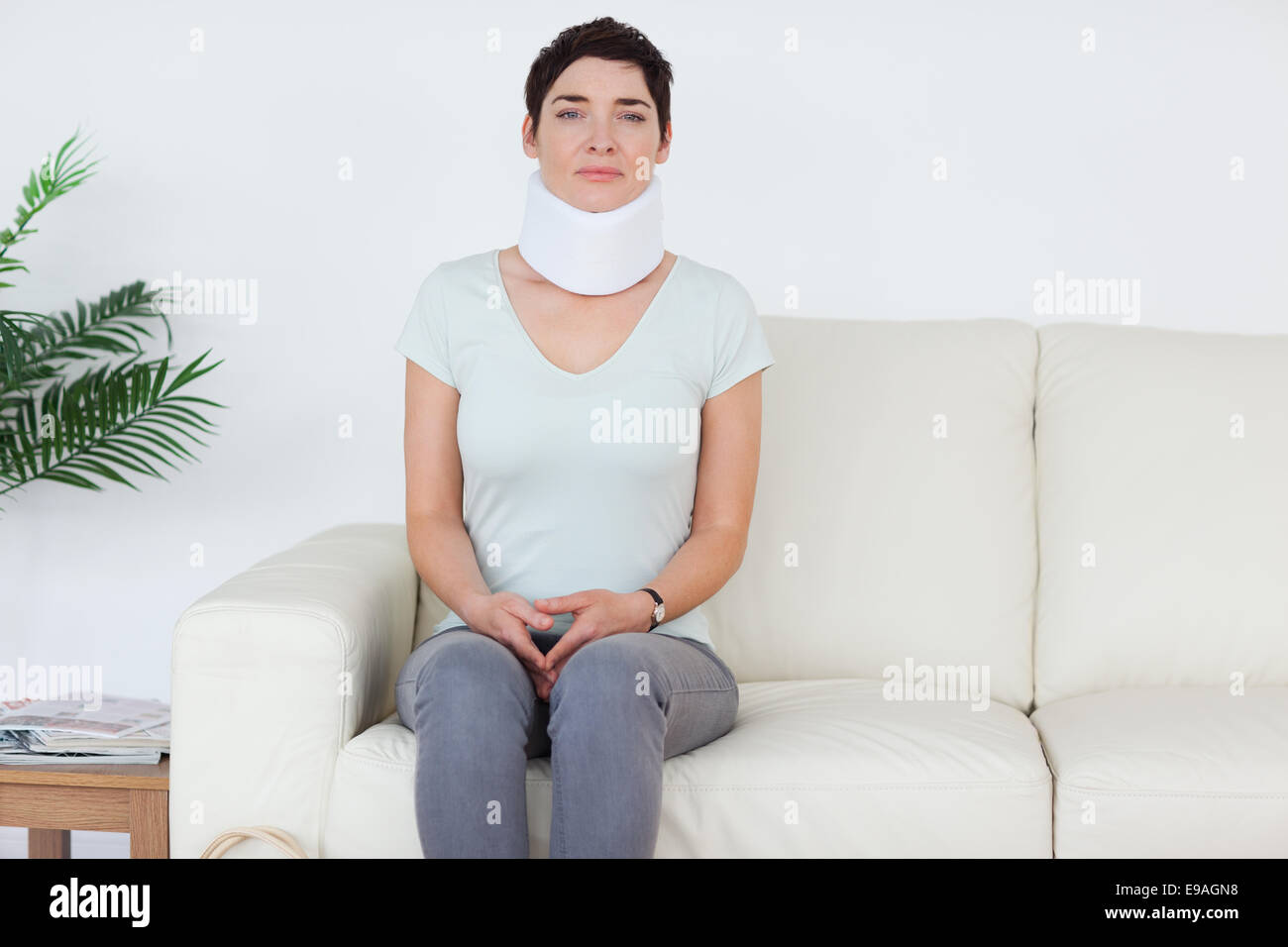 Surgical collar hi-res stock photography and images - Alamy