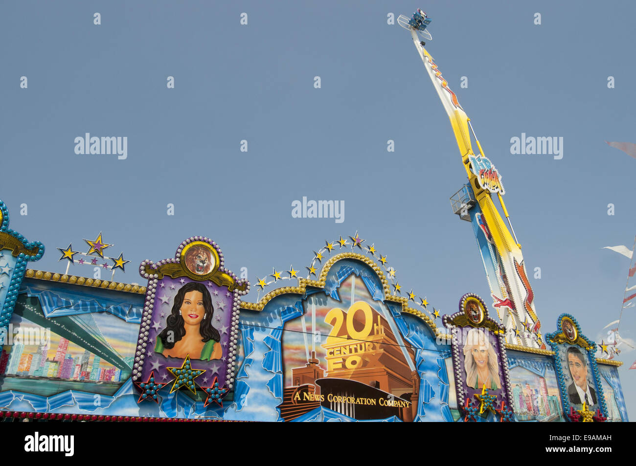 Amusement ride hi-res stock photography and images - Alamy
