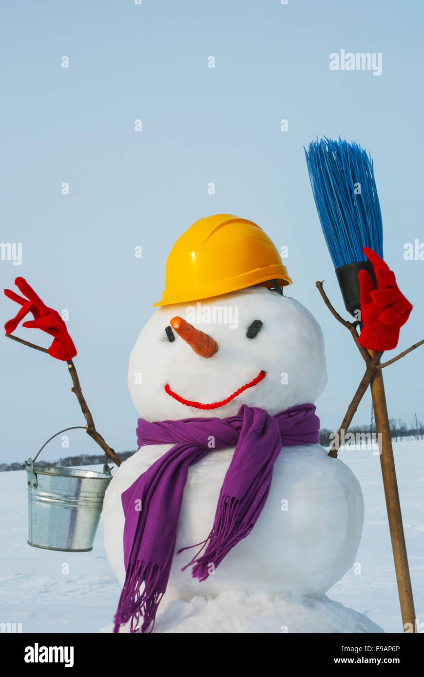 Snowman snowy hi-res stock photography and images - Alamy