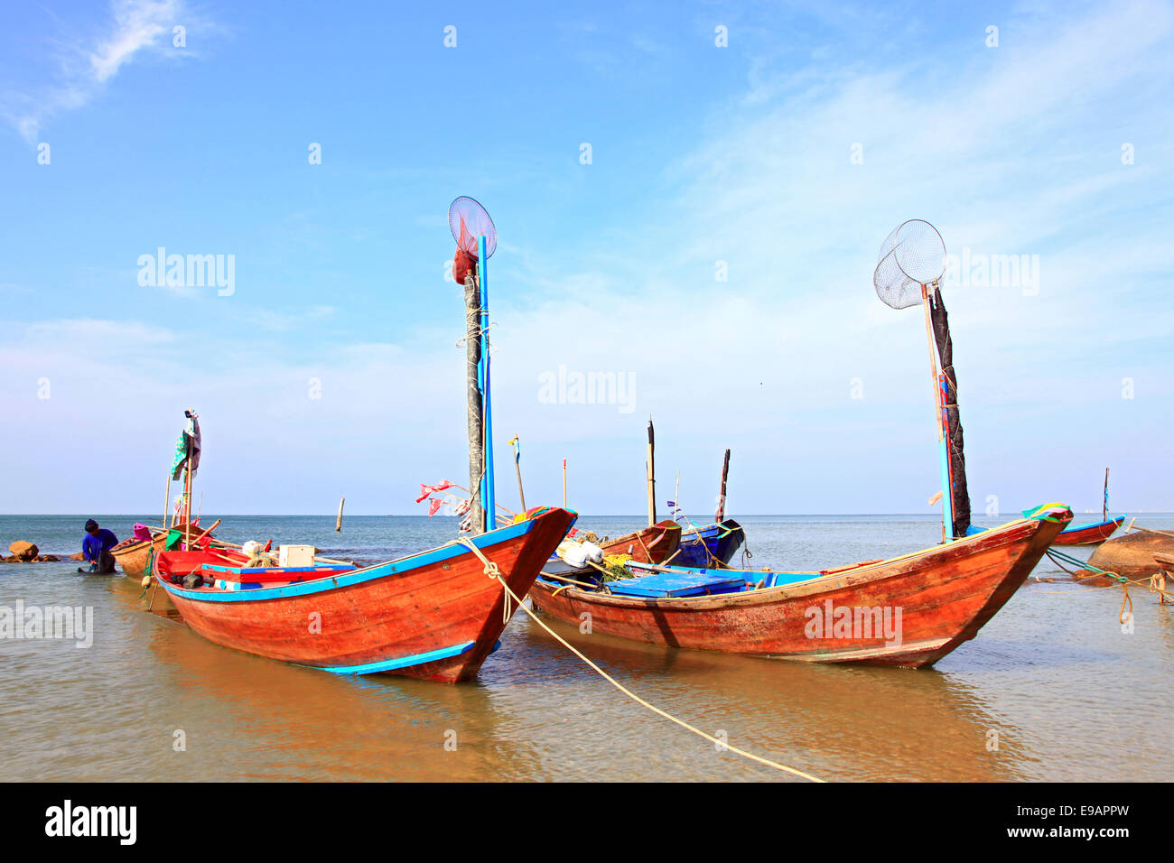 fisherman long tail boat Stock Photo - Alamy
