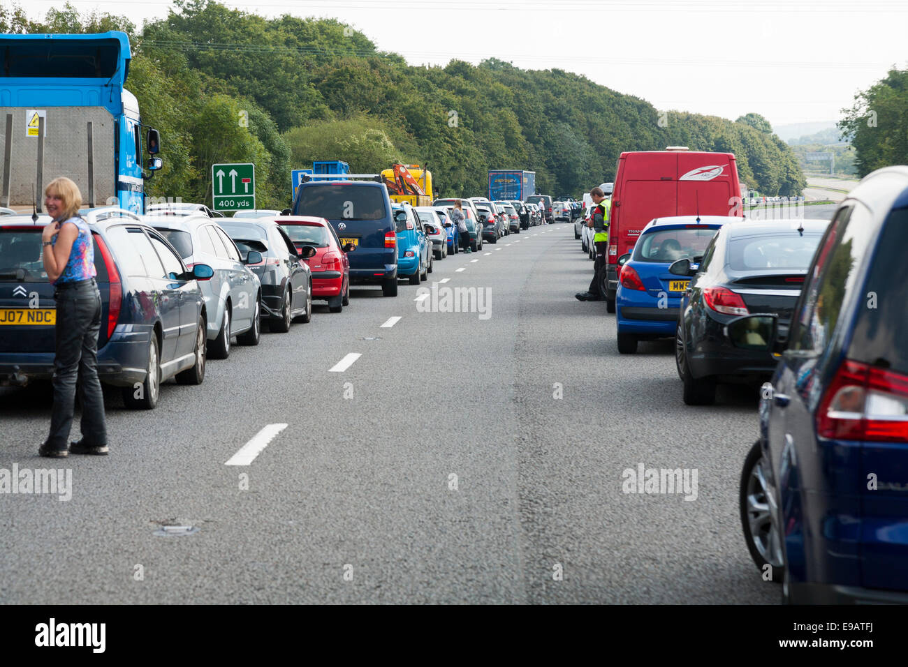 Traffic at a standstill / not moving on dual carriageway carriage way ...