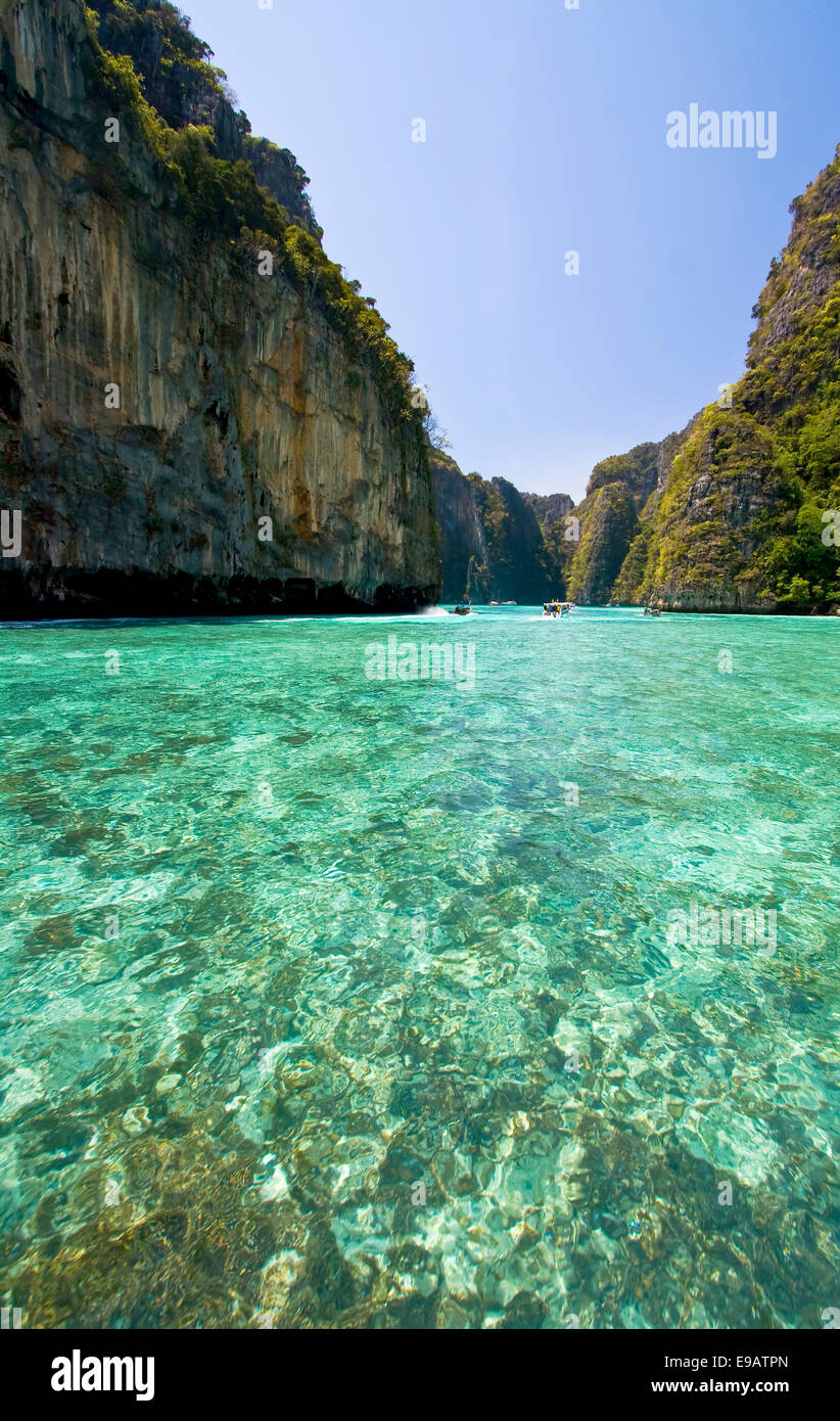 Pp island hi-res stock photography and images - Alamy