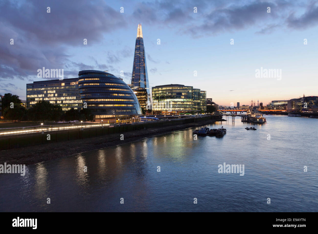 Promenade on the River Thames with City Hall and Shard high-rise ...