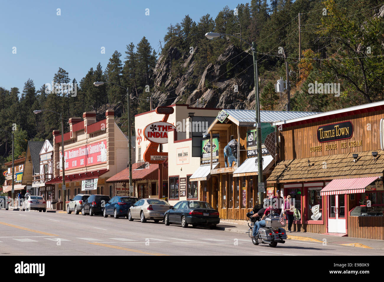 Small town storefronts hi-res stock photography and images - Alamy