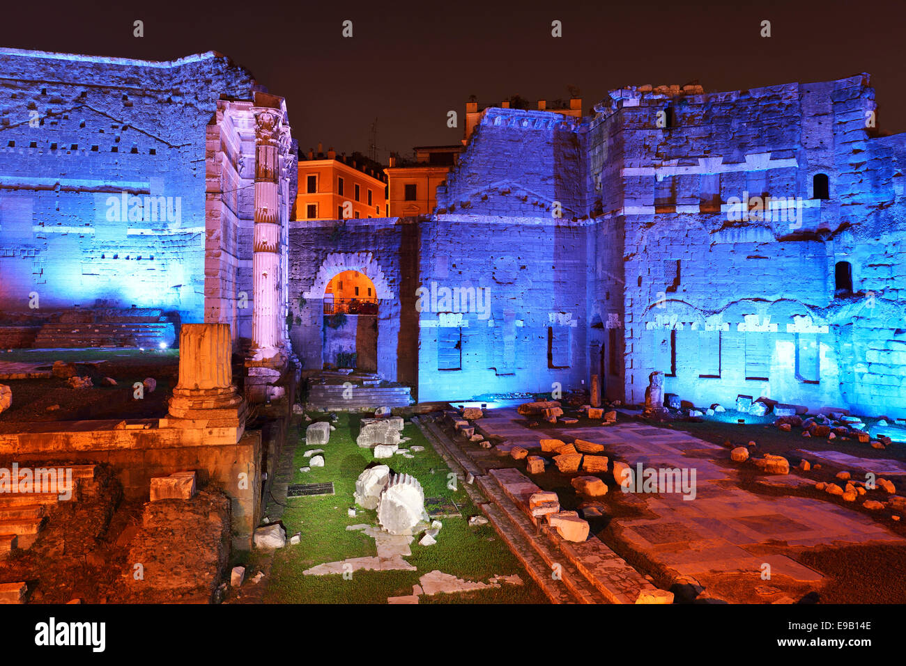 Neon lighting hi-res stock photography and images - Alamy