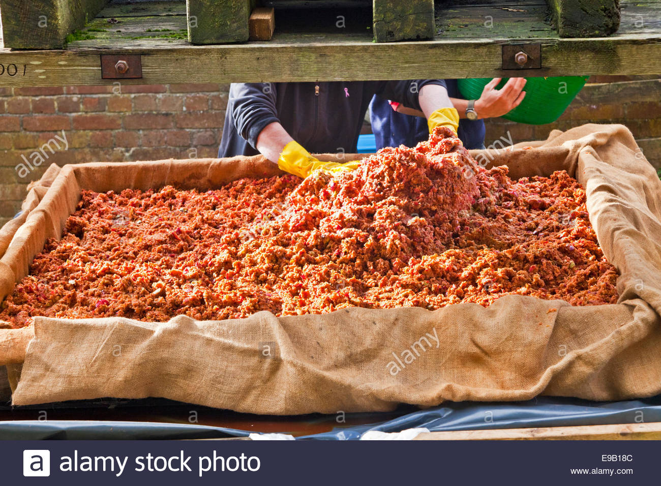 Devon Cider Making High Resolution Stock Photography and Images - Alamy