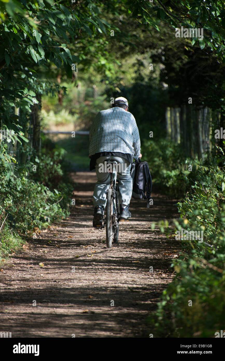 Male bicycle hi-res stock photography and images - Alamy