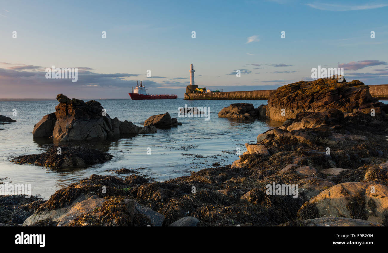 Aberdeen Harbor, South Shore and Sea Wall Stock Photo - Alamy