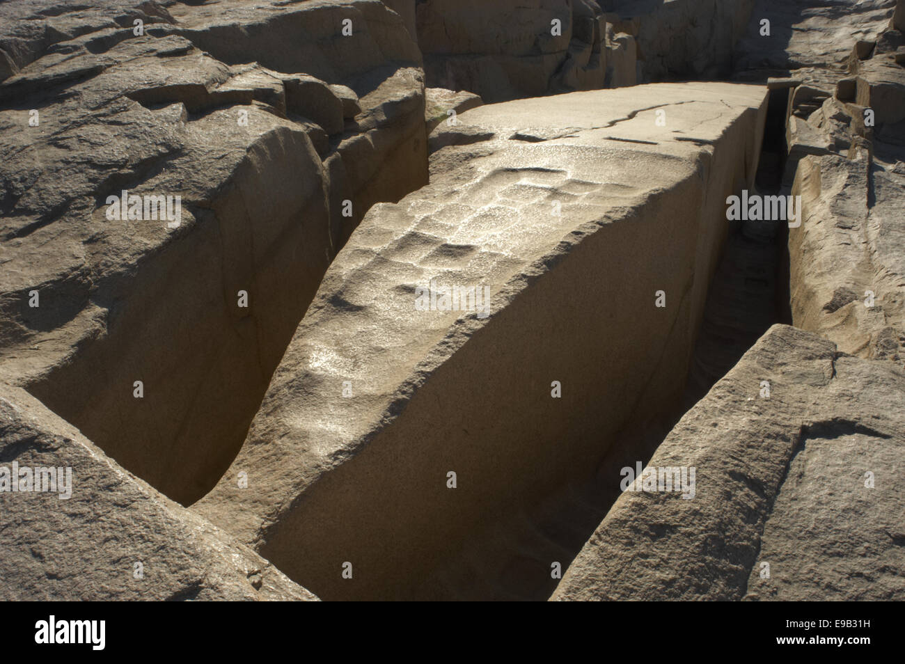 Egypt. Aswan. The unfinished obelisk in a granite quarry Stock Photo - Alamy