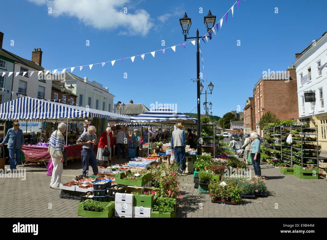 Ludlow market square hi-res stock photography and images - Alamy