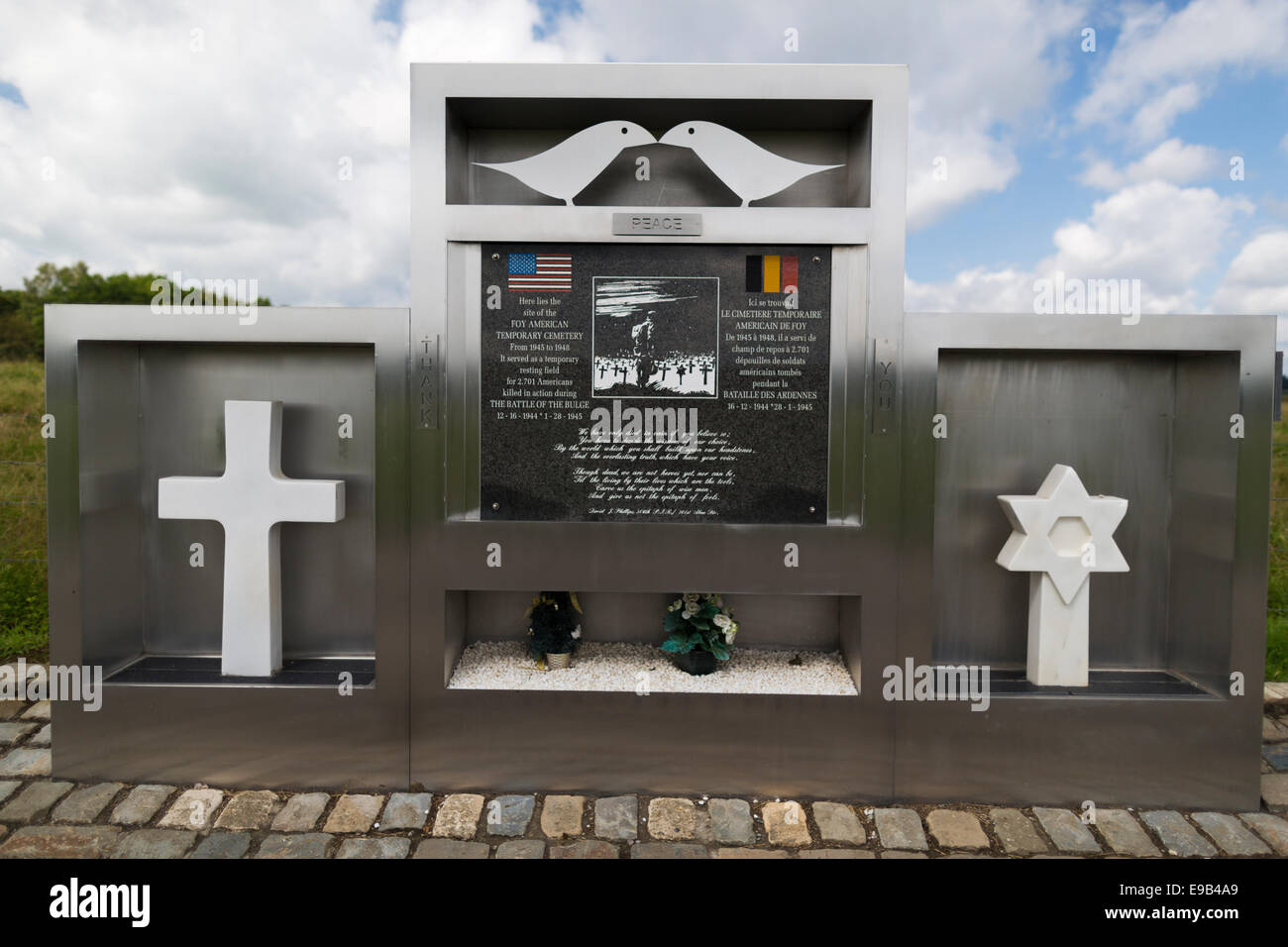 Monument at the temporary American cemetery in Foy-Recogne Stock Photo ...