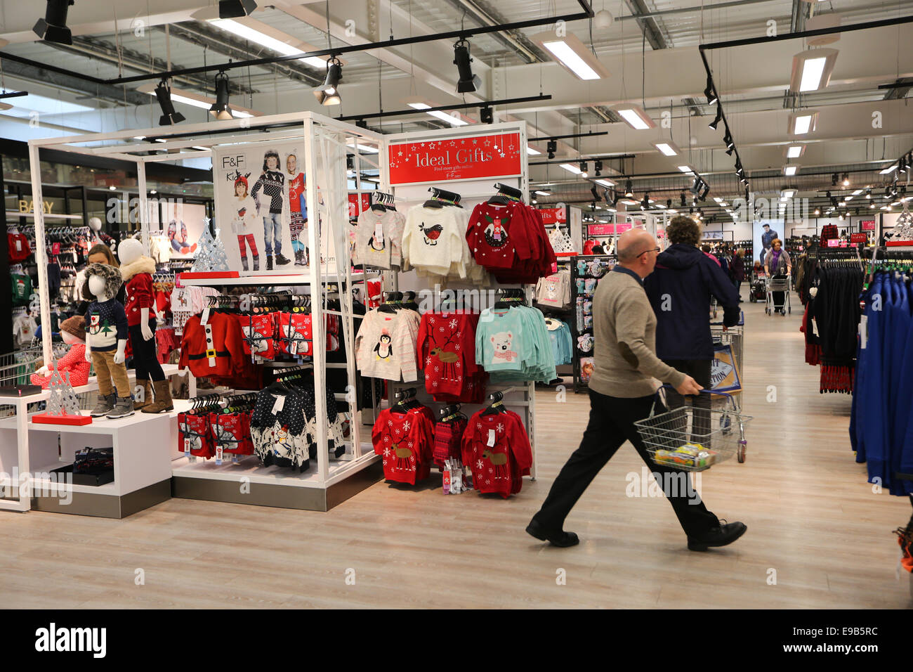 TESCO SUPERMARKET IN BAR HILL CAMBRIDGE Stock Photo - Alamy
