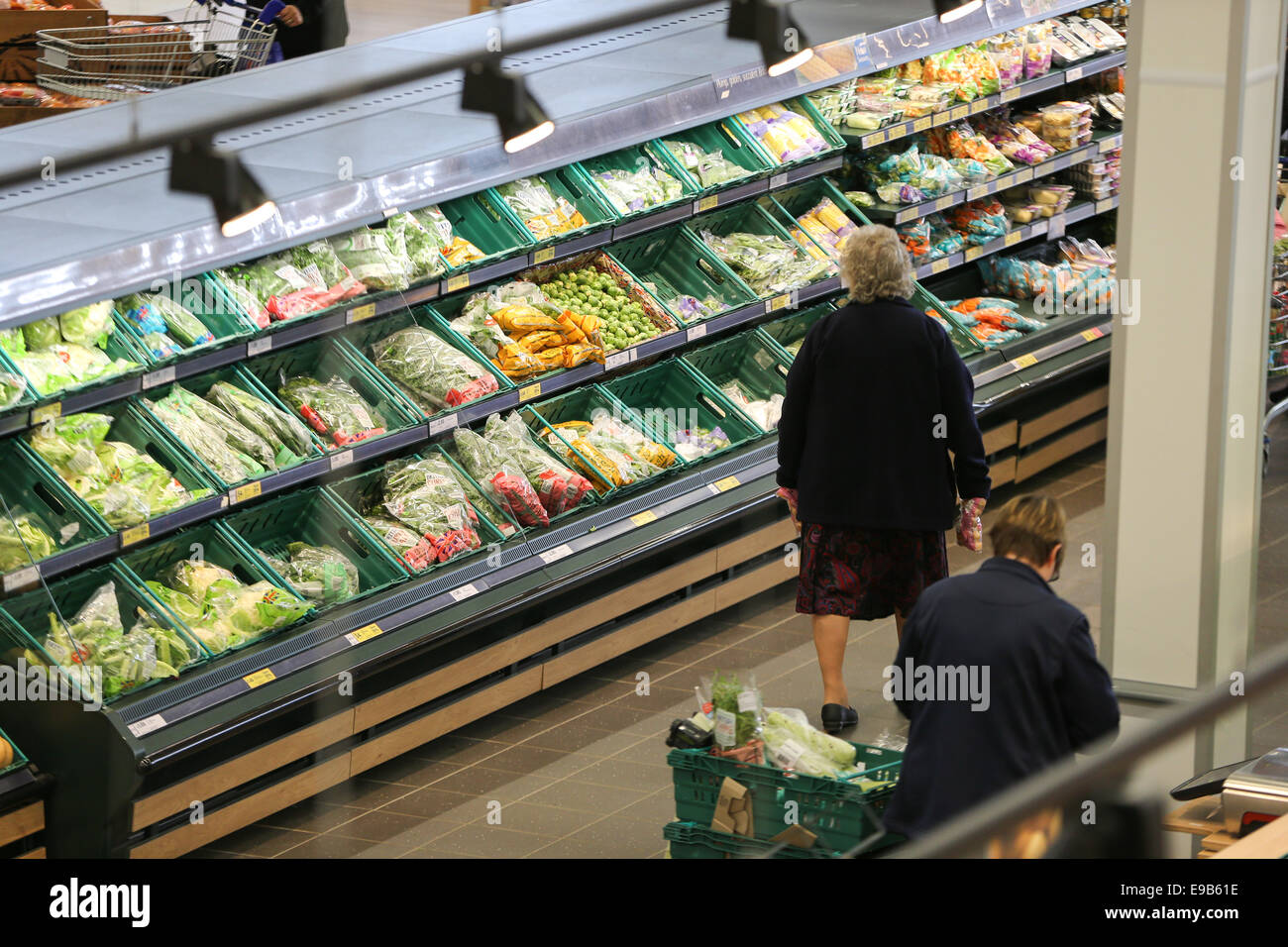TESCO SUPERMARKET IN BAR HILL CAMBRIDGE Stock Photo - Alamy