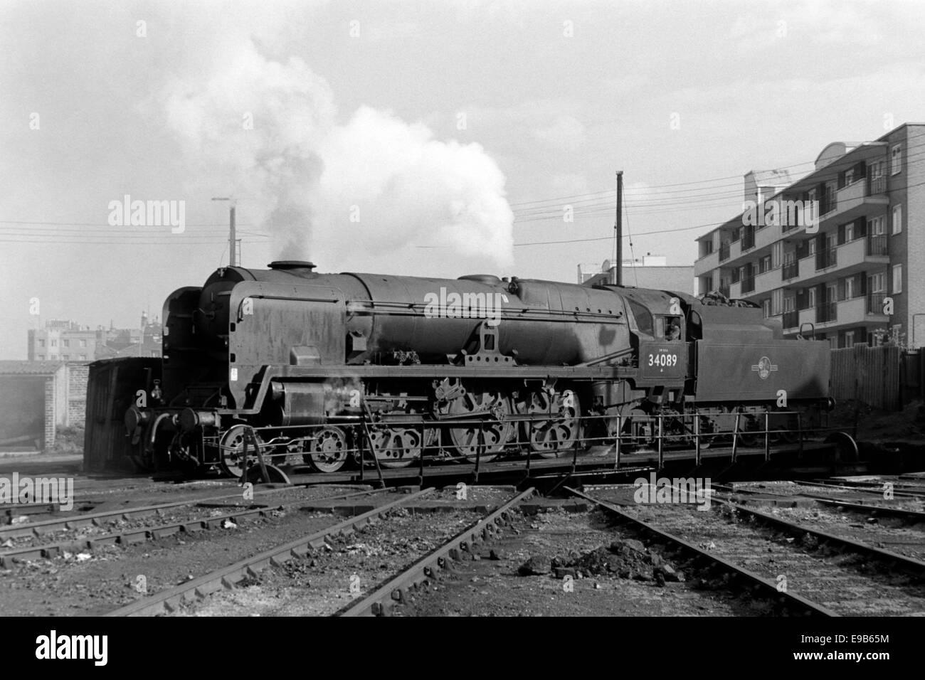 Monochrome british loco engine hi-res stock photography and images - Alamy
