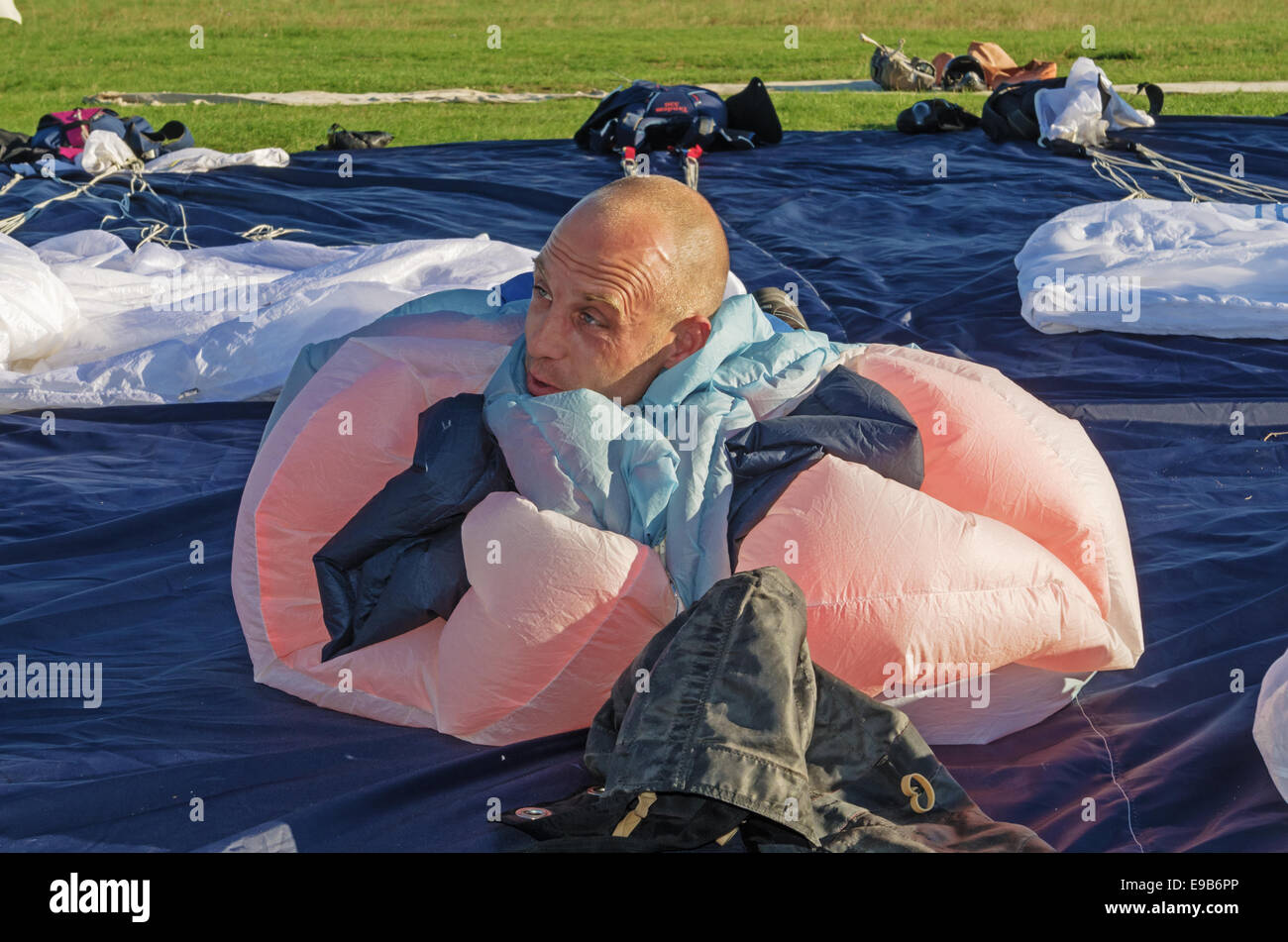 Parachutists - 2014. Completion of day - packaging of parachutes Stock ...