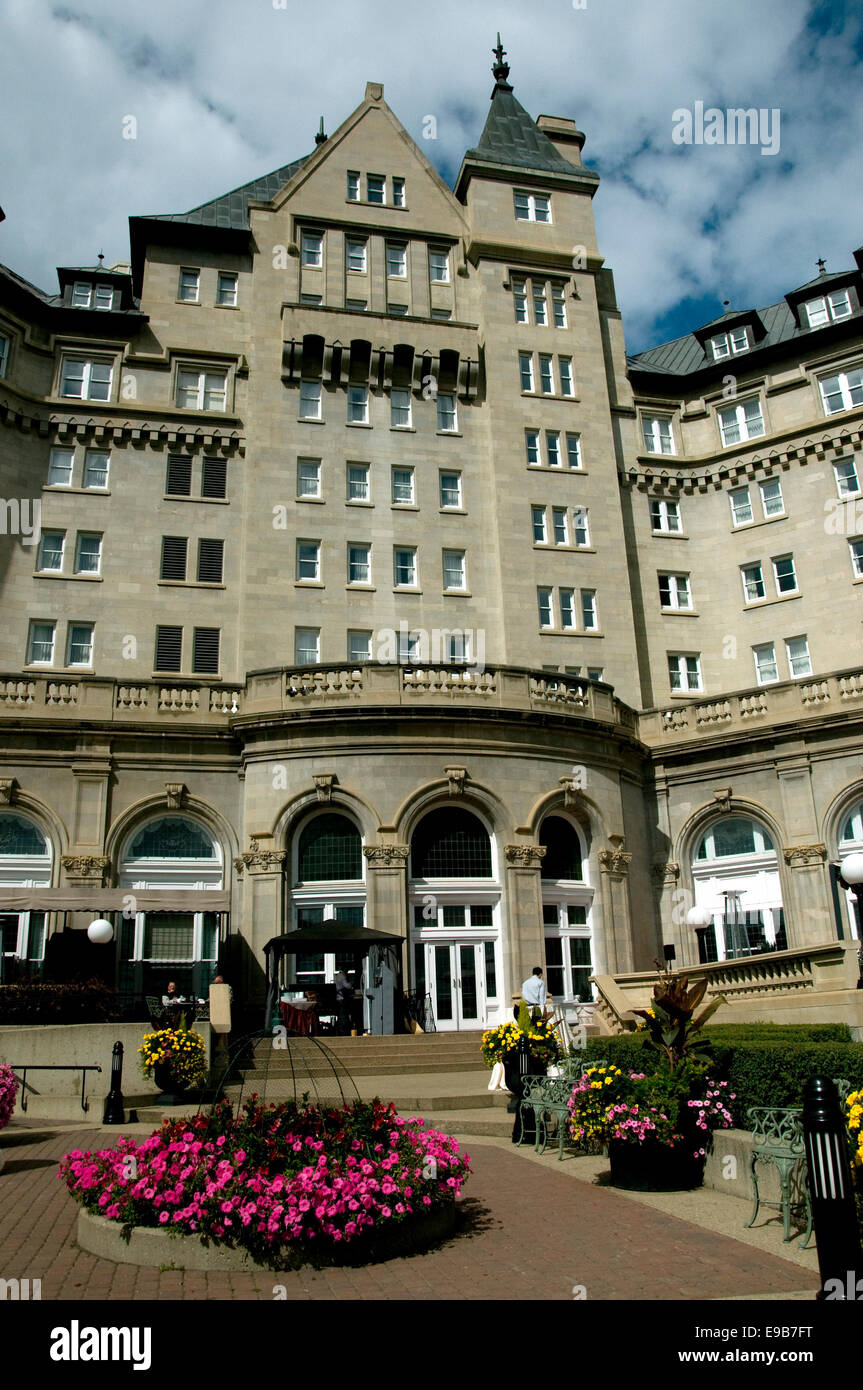 Fairmont hotel macdonald edmonton hi-res stock photography and images ...