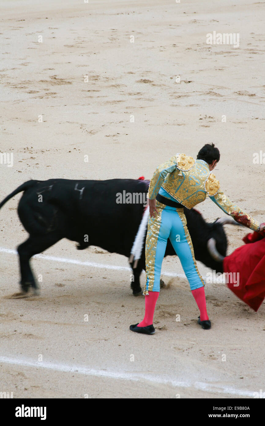 Olé torero hi-res stock photography and images - Alamy