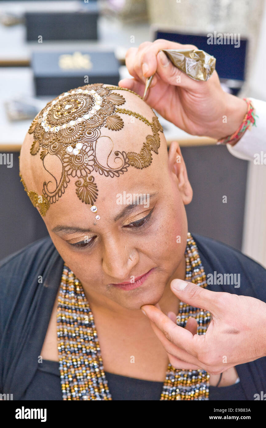 a henna crown Stock Photo - Alamy