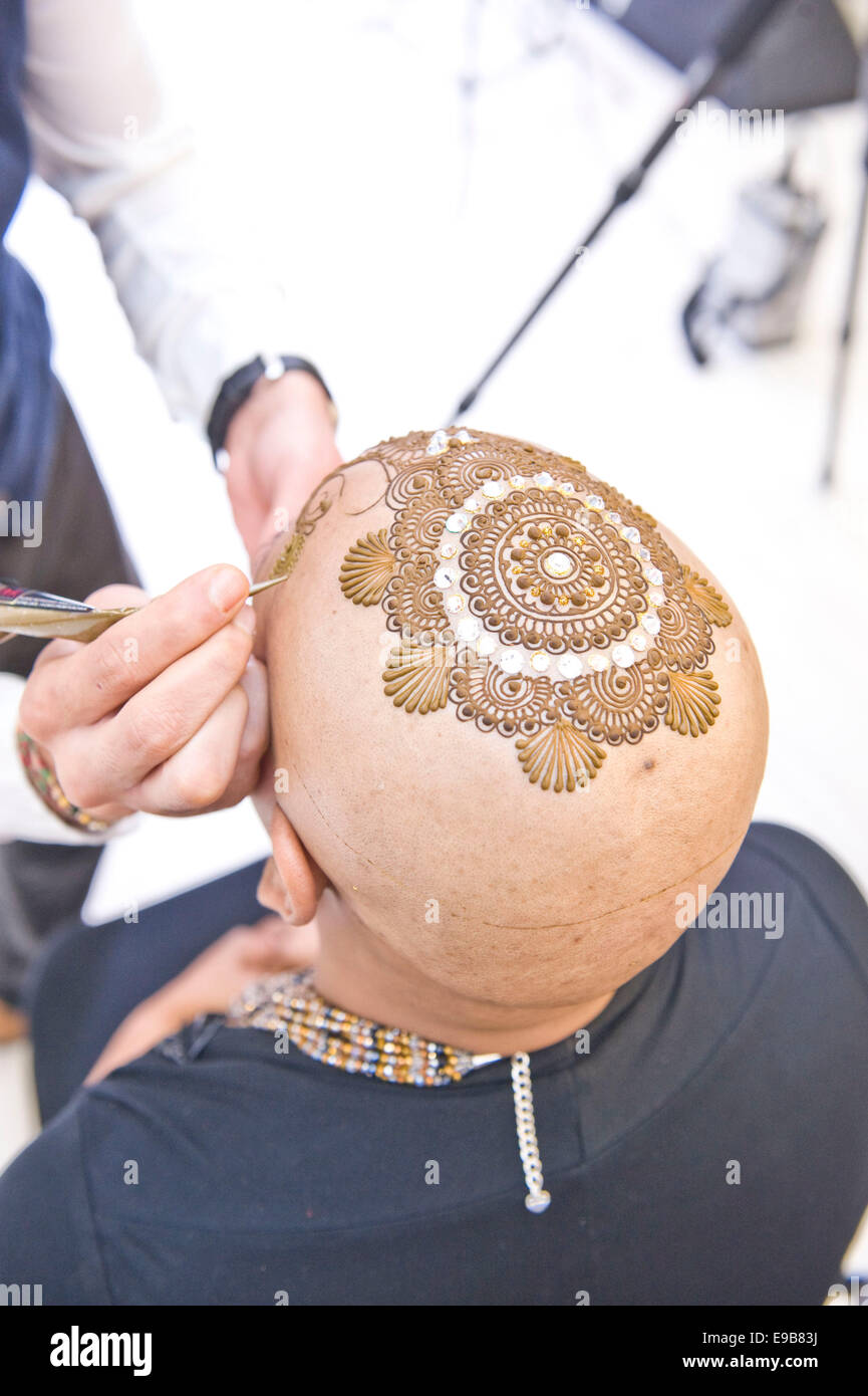 a henna crown Stock Photo - Alamy