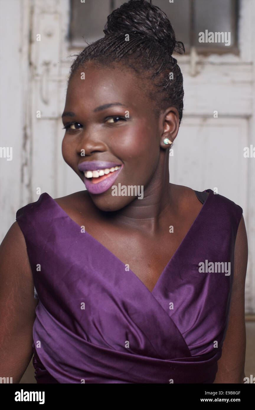 African women hi-res stock photography and images - Alamy