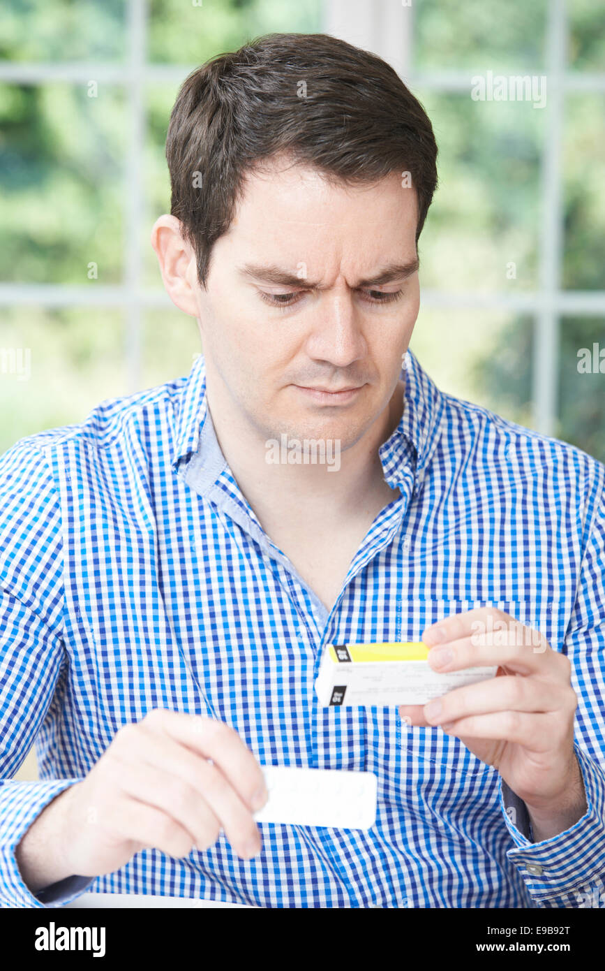 Reading medication instructions hi-res stock photography and images - Alamy