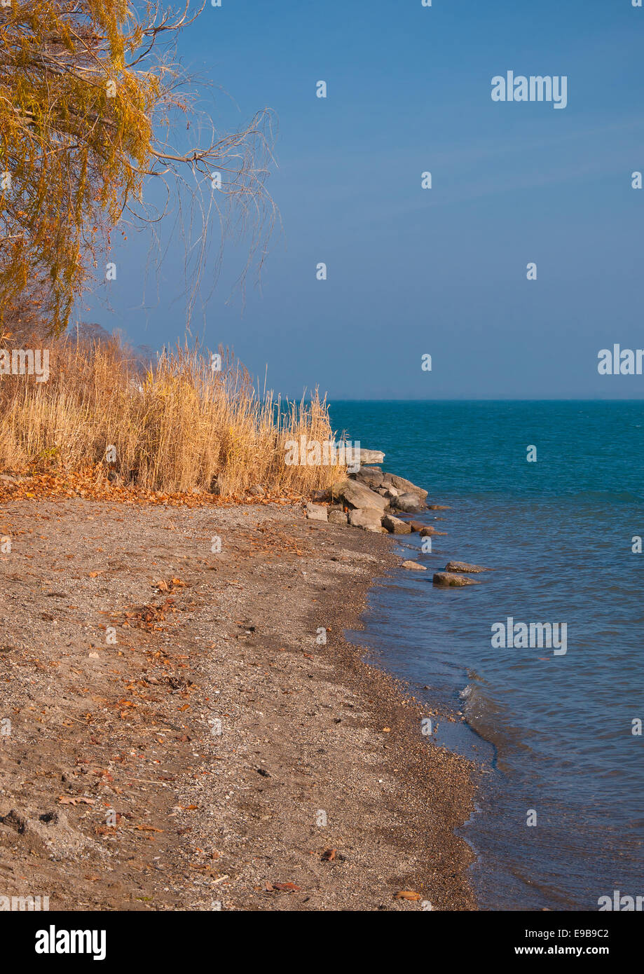 River and fall colors hi-res stock photography and images - Alamy