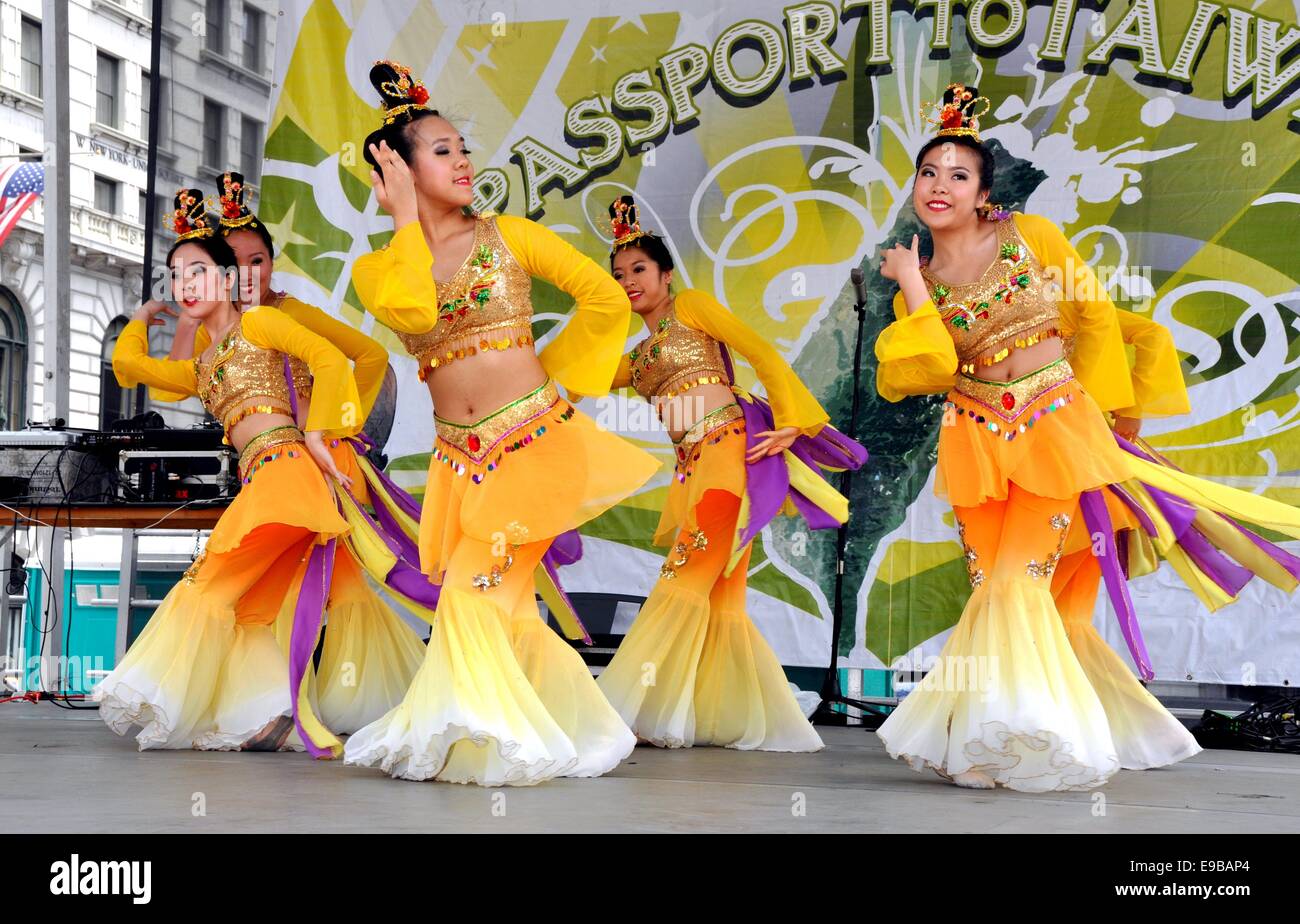 Taiwan Folk Dance Costume
