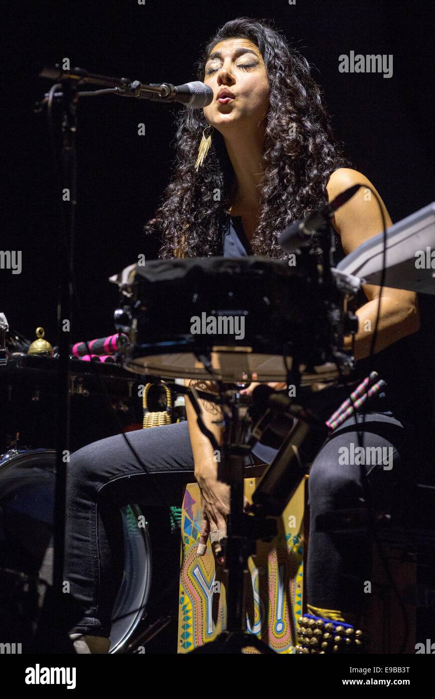 Mona tavakoli hi-res stock photography and images - Alamy