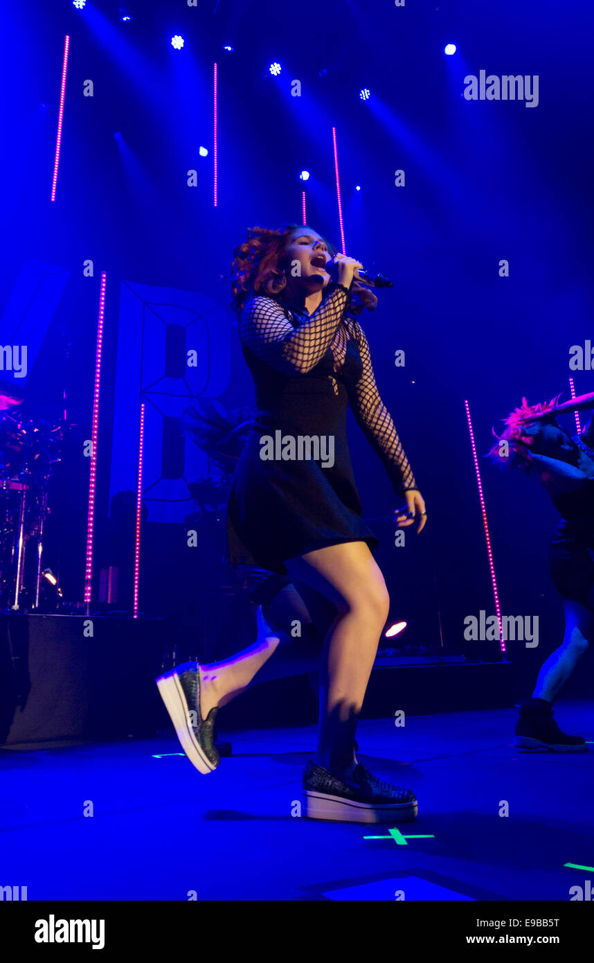 Katy B - Live performance - Roundhouse - London Stock Photo - Alamy