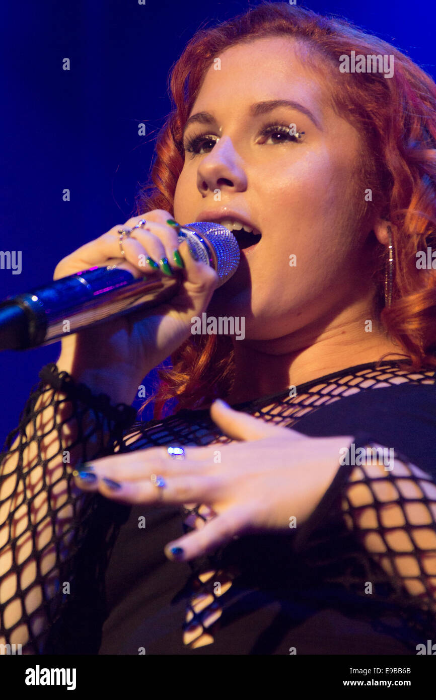 Katy B - Live performance - Roundhouse - London Stock Photo - Alamy