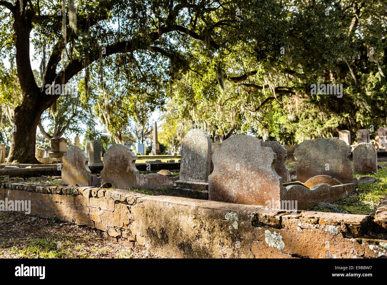 Magnolia cemetery hi-res stock photography and images - Alamy