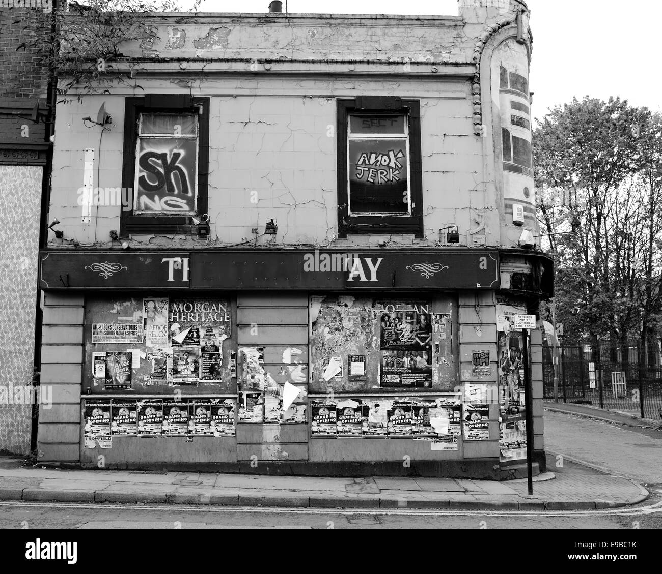 Decline of pub Black and White Stock Photos & Images - Alamy